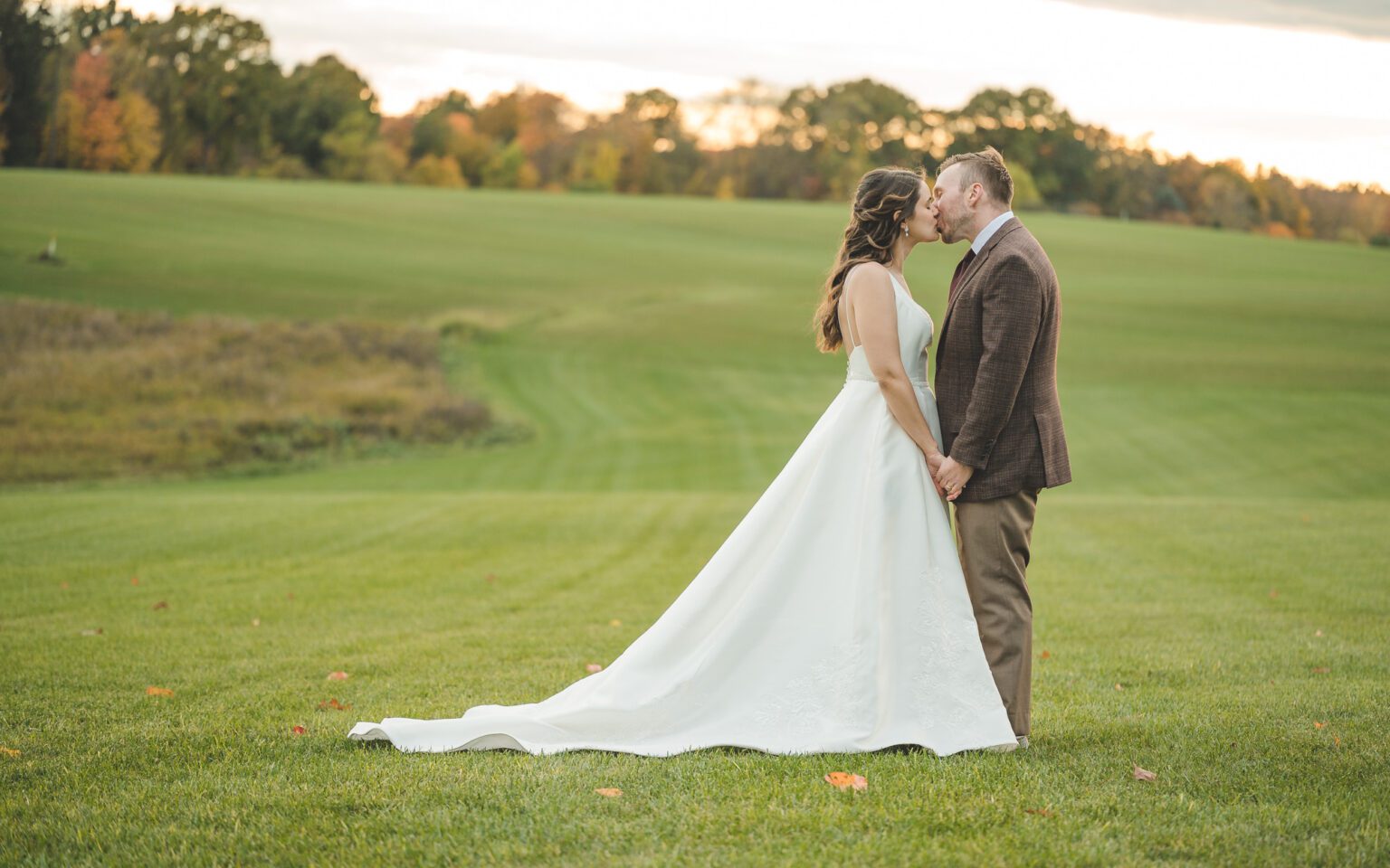 The Woods at Eisler Farms Wedding Photos | Matthew Blassey